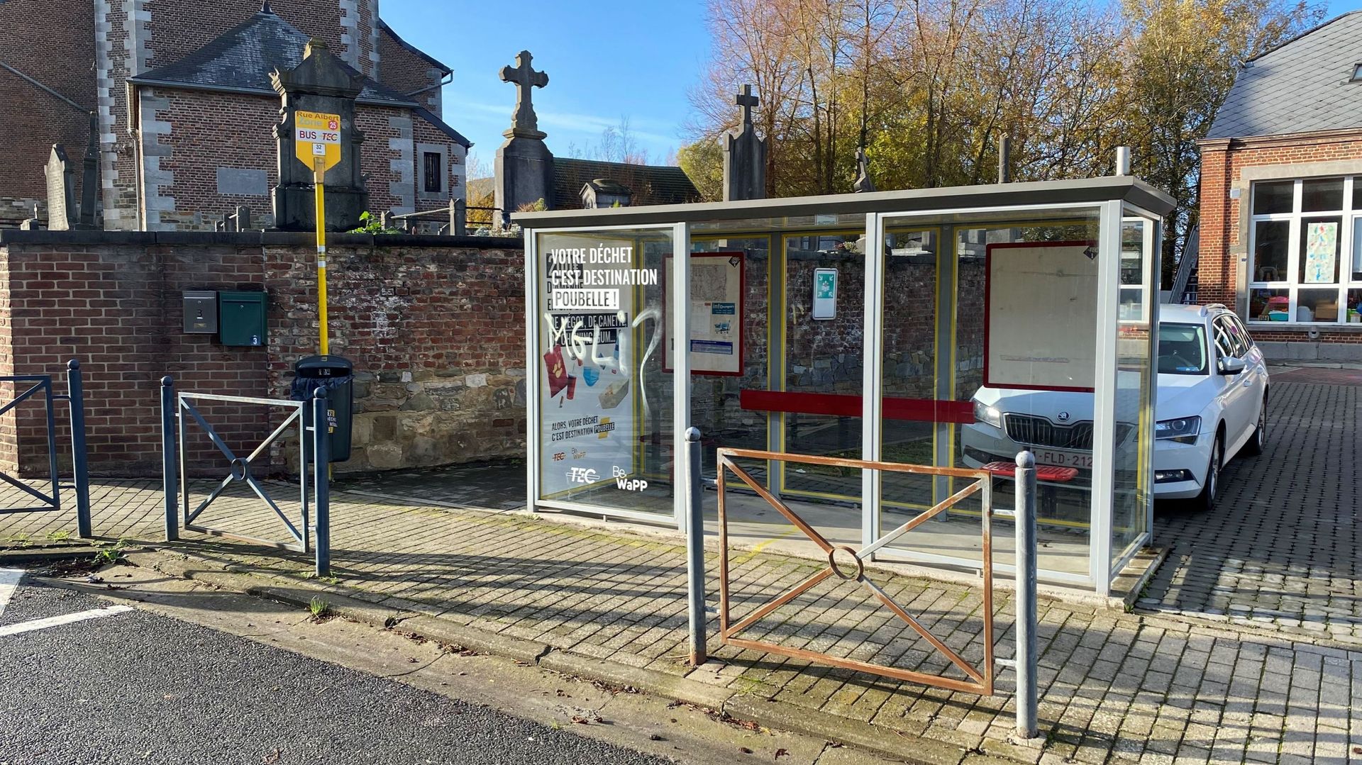 Le Tec et Be Wapp s'allient pour plus de propreté dans les abribus ...