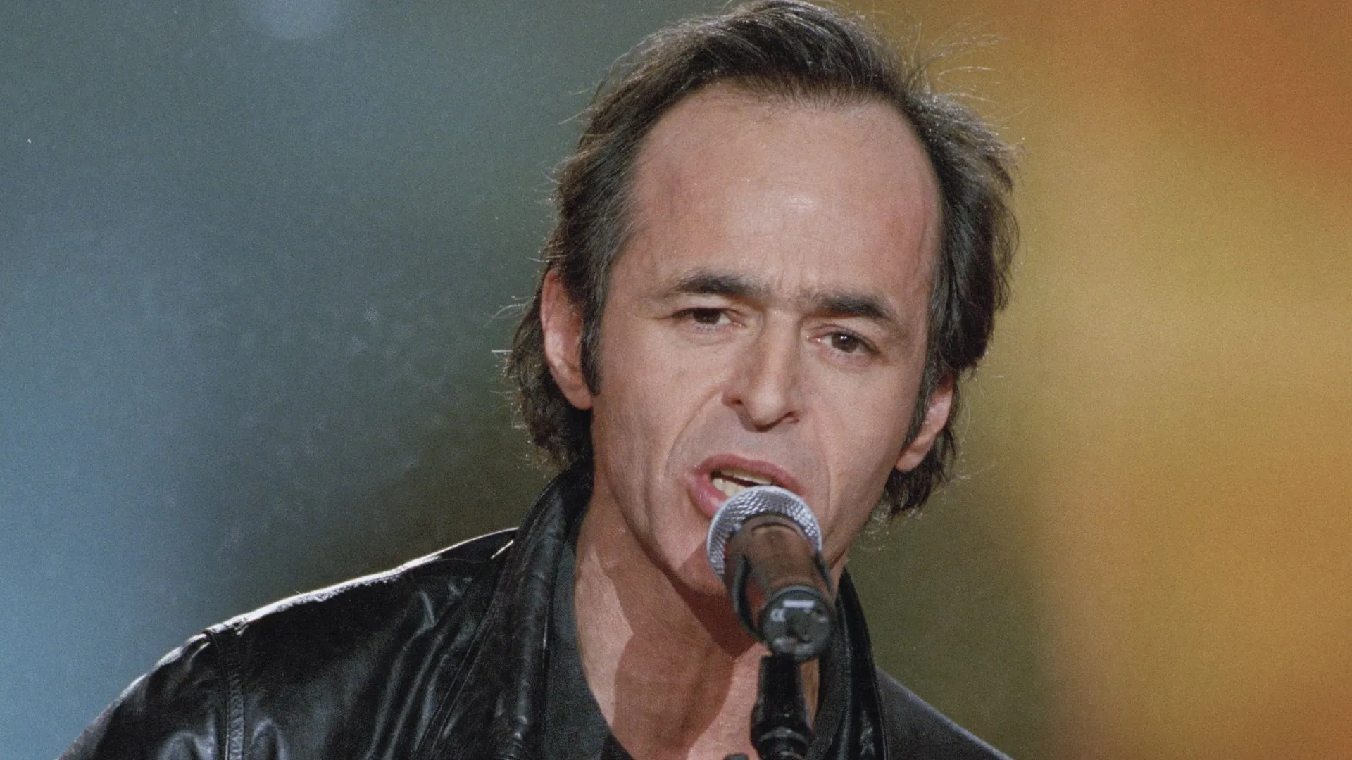 Céphaz et Magali Ripoll enflamment le plateau du 8/9 avec un medley des ...