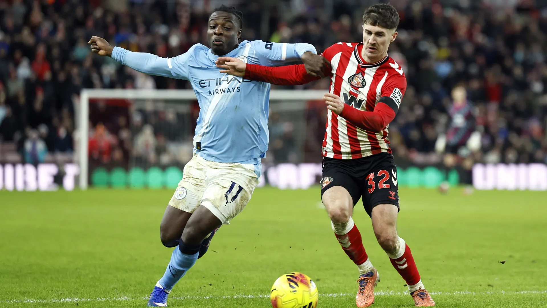 Jérémy Doku absent quelques semaines : coupure salutaire ou coup d’arrêt ? - RTBF Actus