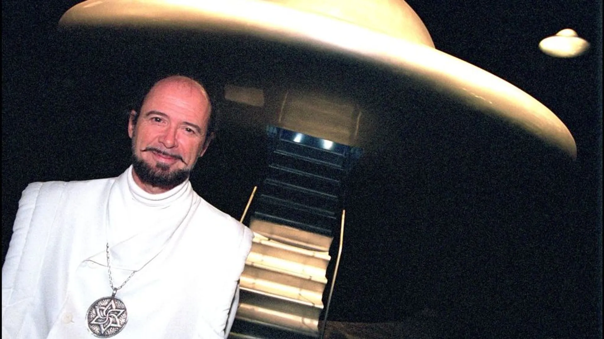 'Raël, le prophète des extraterrestres' : pourquoi cette secte continue-t-elle de sévir depuis ...