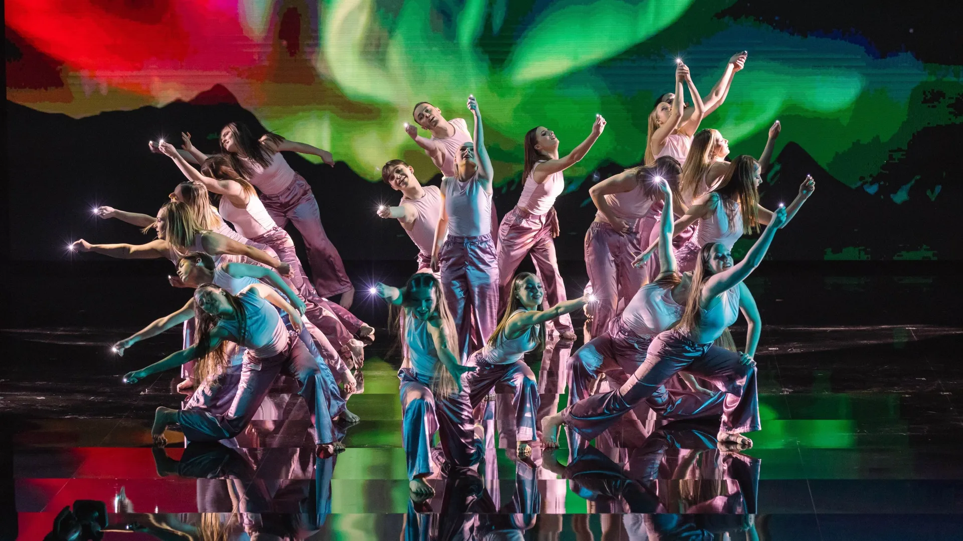 La chorégraphie incroyable et touchante de la MB Dance Company va vous ...