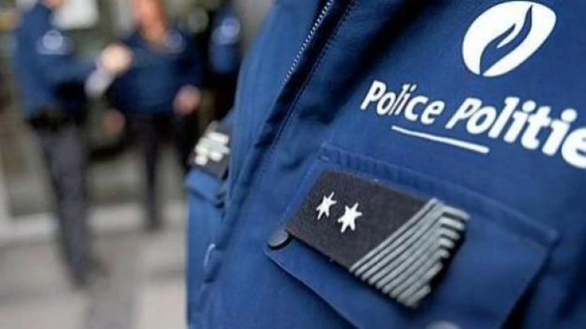 Un policier en civil a été pris en chasse et tabassé par un groupe de ...