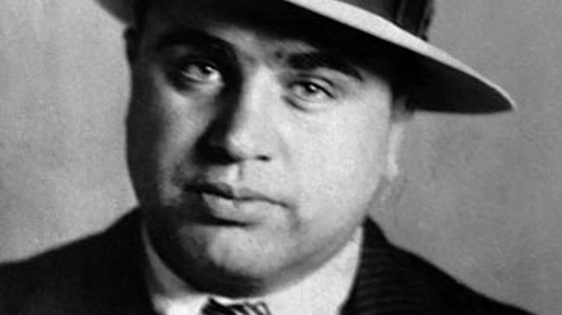 À la rencontre de Mae Capone, alias Lady Scarface, et de ces autres ...