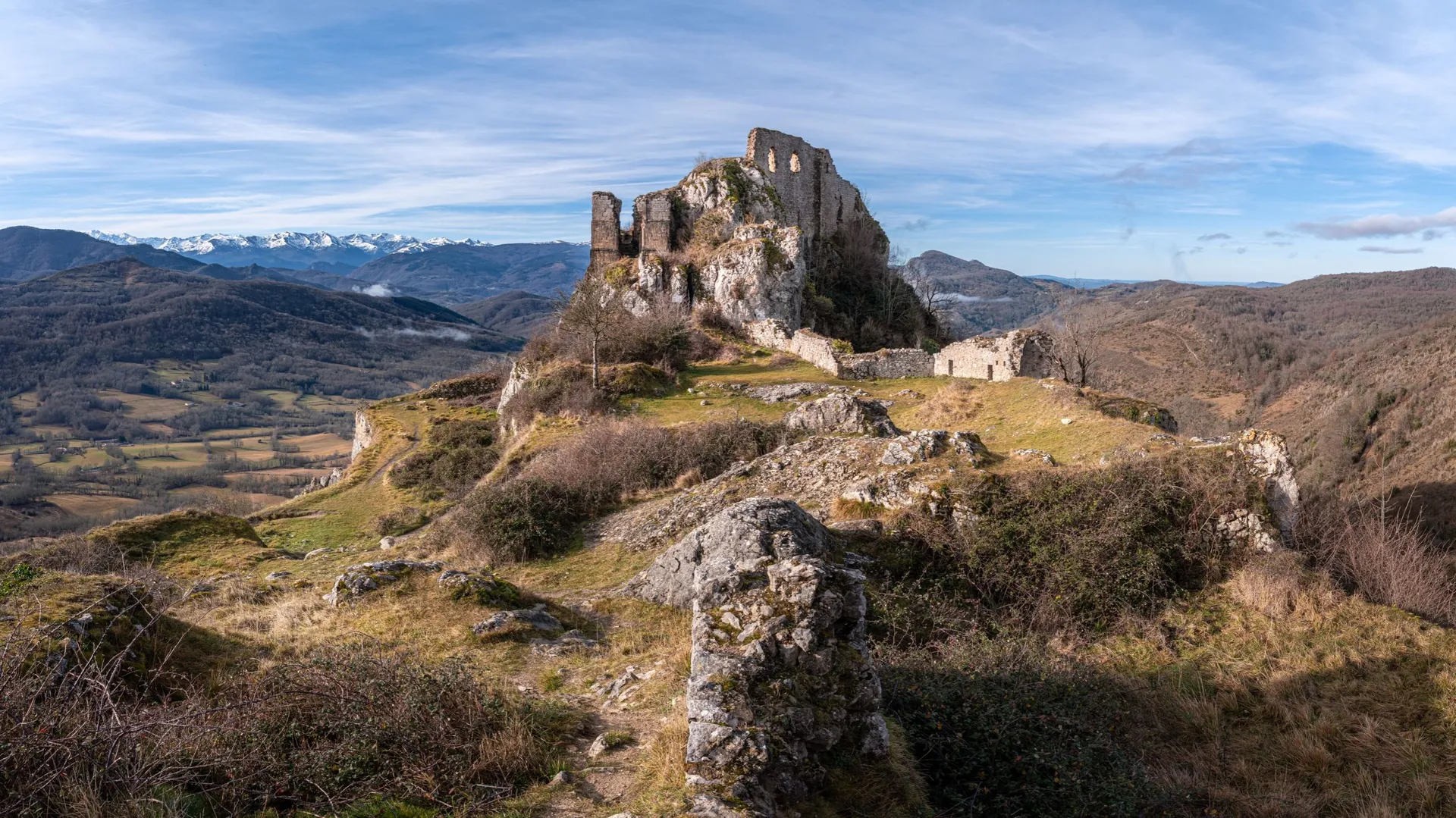 Les Pyrénnées cathares : quand tradition et biodiversité préservent le ...