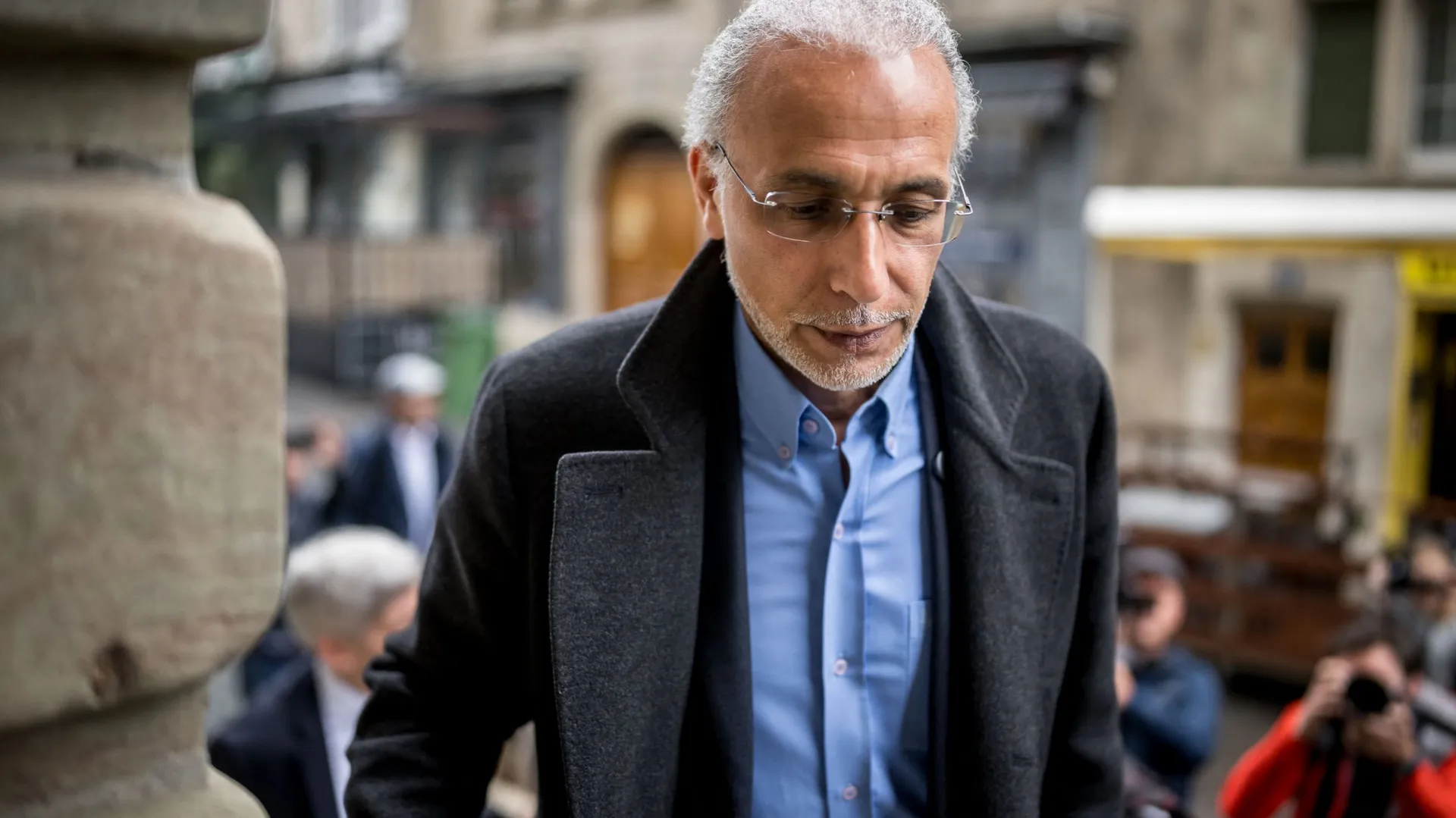 France : ouverture du procès de l’islamologue Tariq Ramadan, jugé à ...