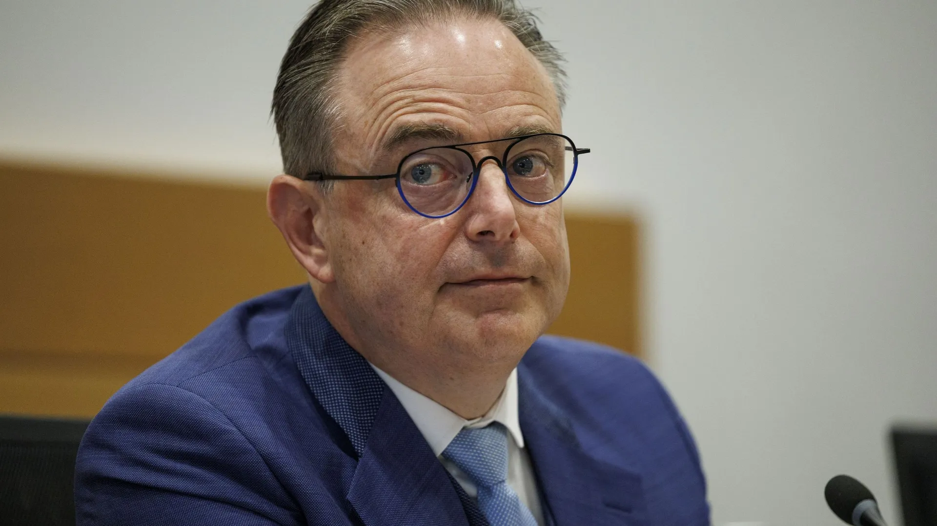 Budget fédéral : Bart De Wever annonce que le gouvernement examinera d’abord une réduction des ...