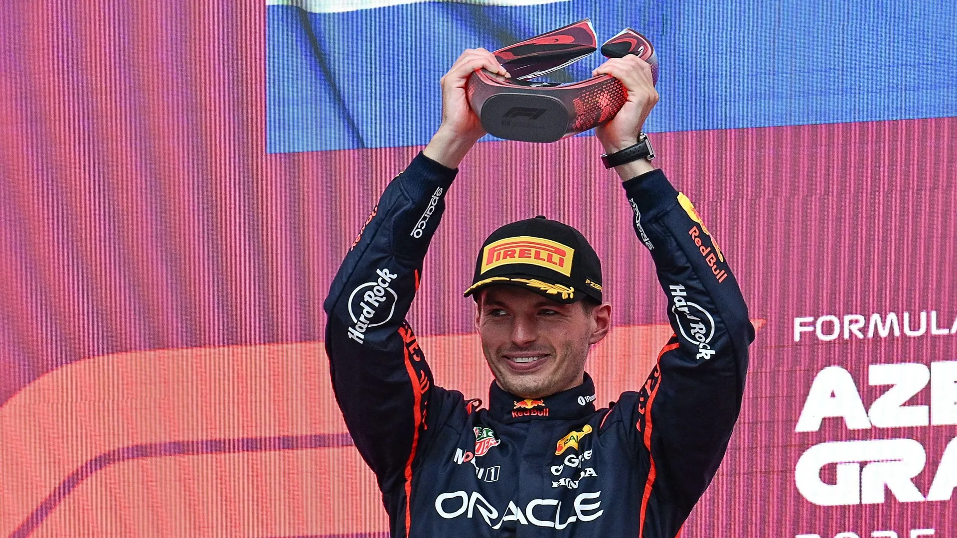 F1 Belgique : Verstappen résiste aux McLaren et remporte la course sprint - RTBF Actus