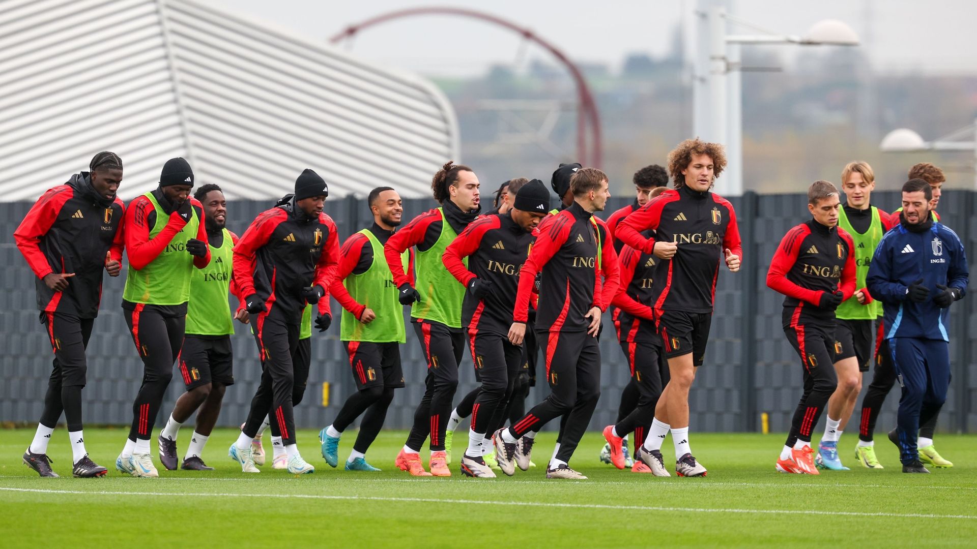 21 Diables Rouges au premier entrainement collectif à Tubize, 2 absents ...