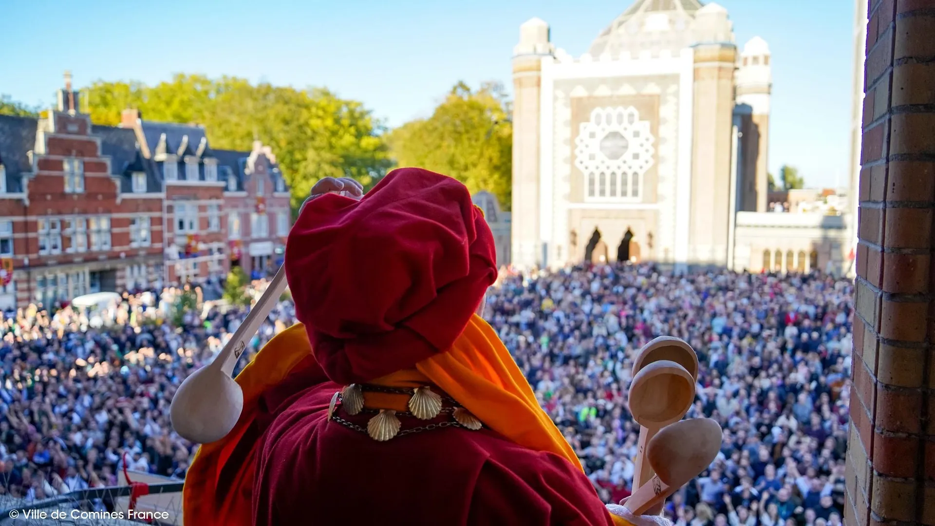 Comines : connaissez-vous la tradition des louches ? - RTBF Actus
