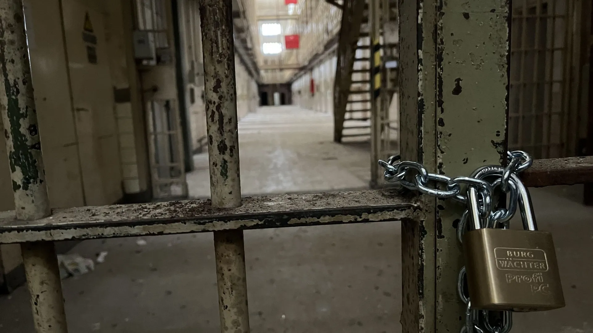 Marc Dutroux : Me Dayez cherche encore des experts pour appuyer une libération - RTBF Actus