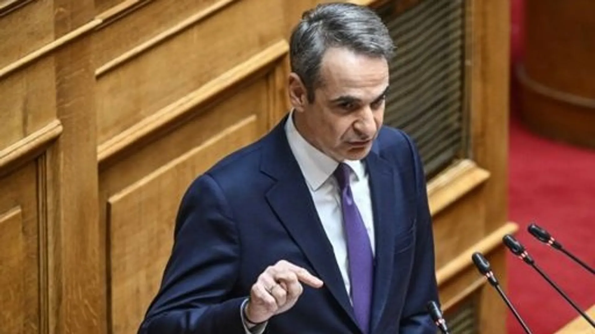 Grèce : grève générale contre un projet de journée de travail de 13 ...