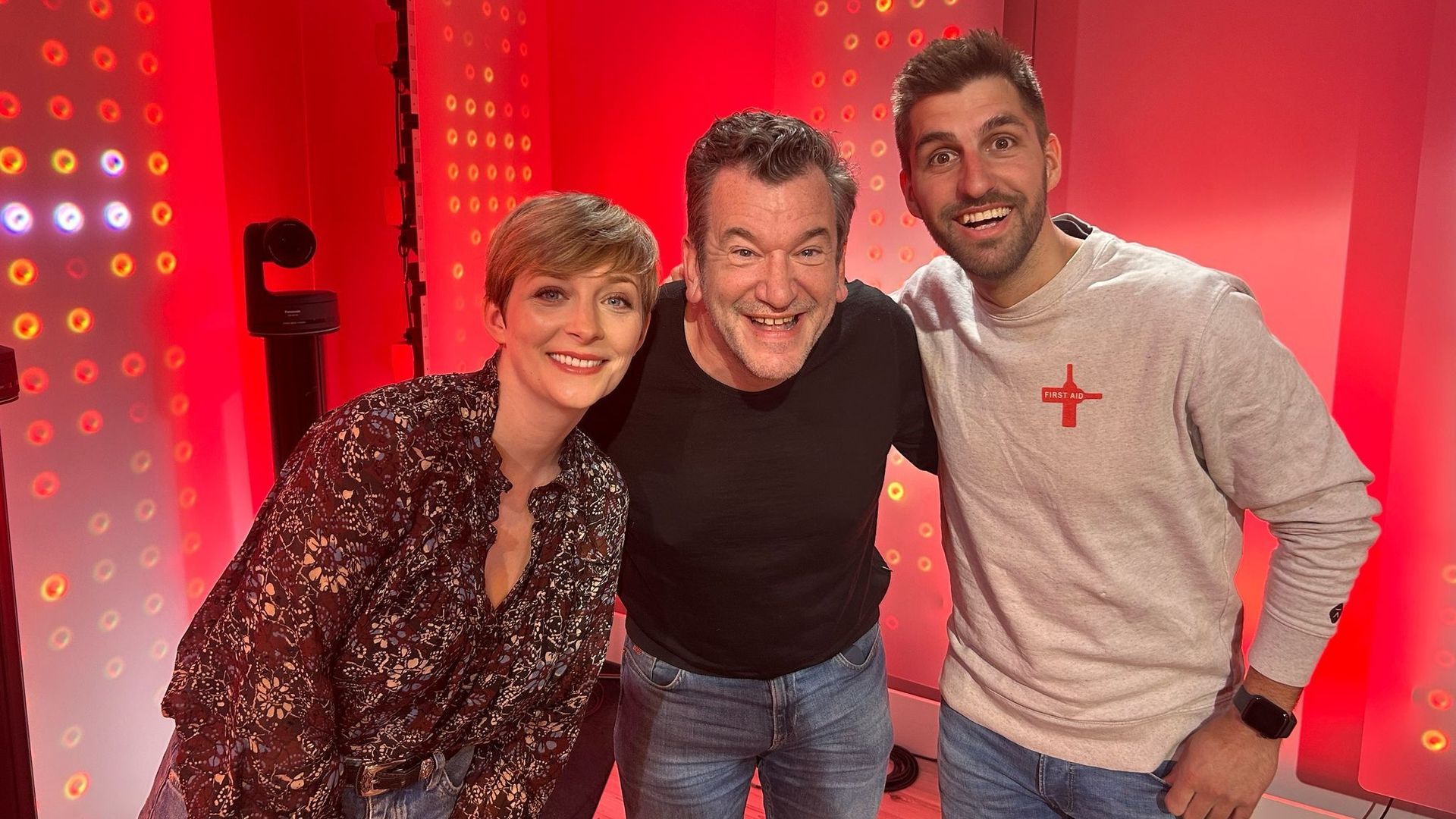 Antoine Donneaux : les secrets de ses imitations au micro de Fanny ...