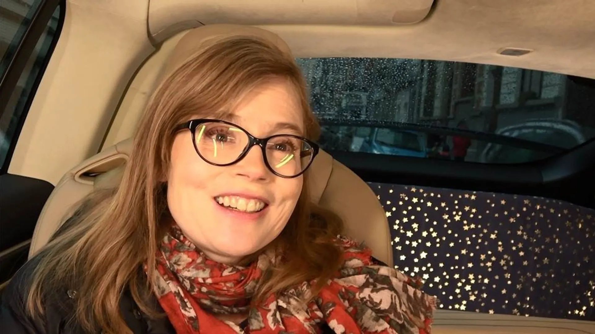 La comédienne Isabelle Carré récompensée pour son premier roman - RTBF ...