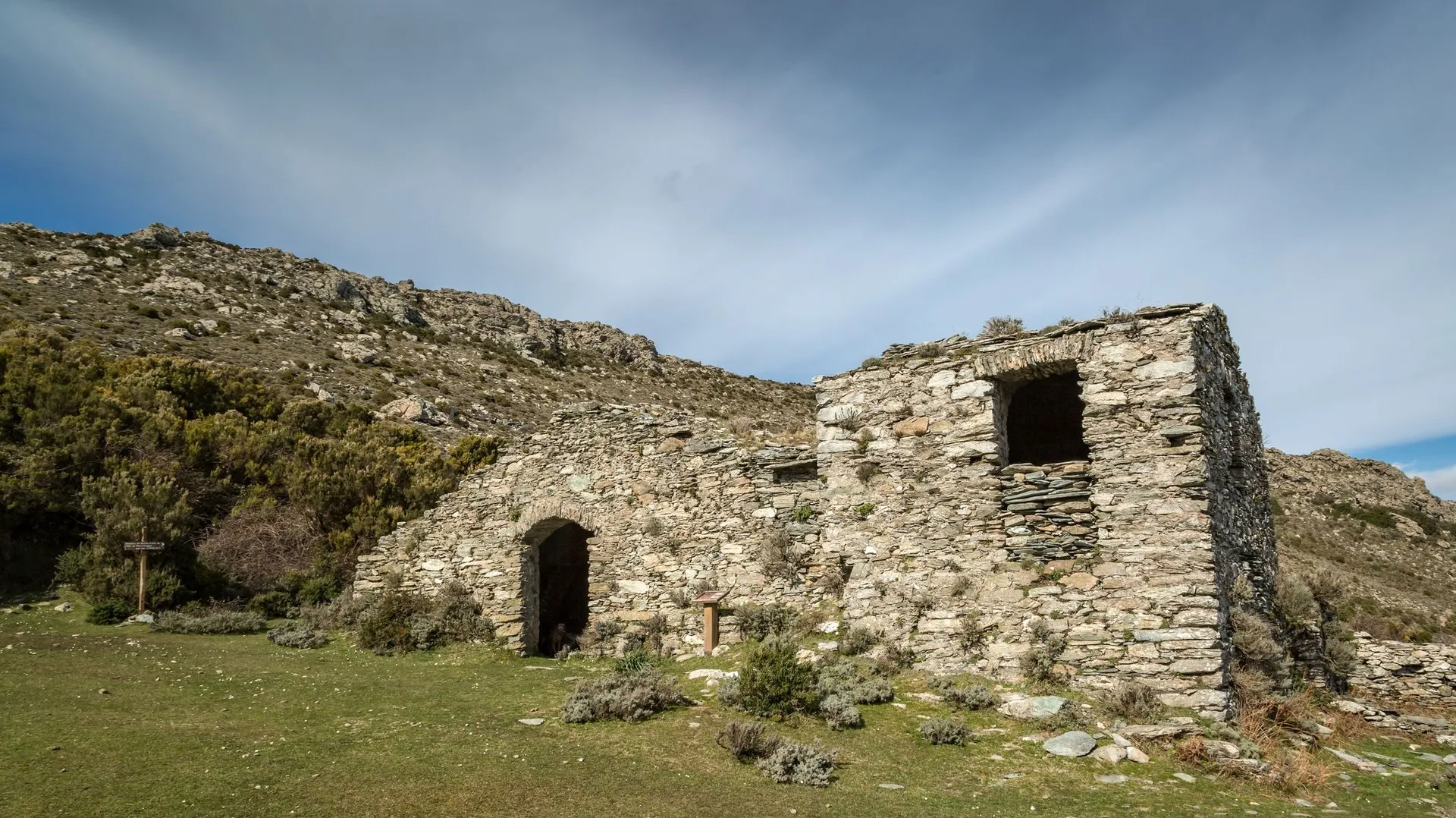 La première 'bibliothèque' de glaces unique au monde ouvre ses portes ...