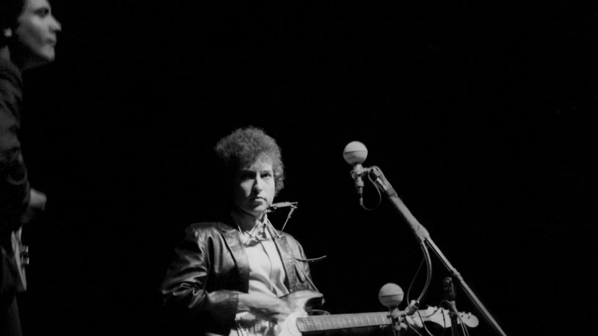 Bob Dylan : une des deux guitares qui a 'tué la folk' à vendre - RTBF Actus