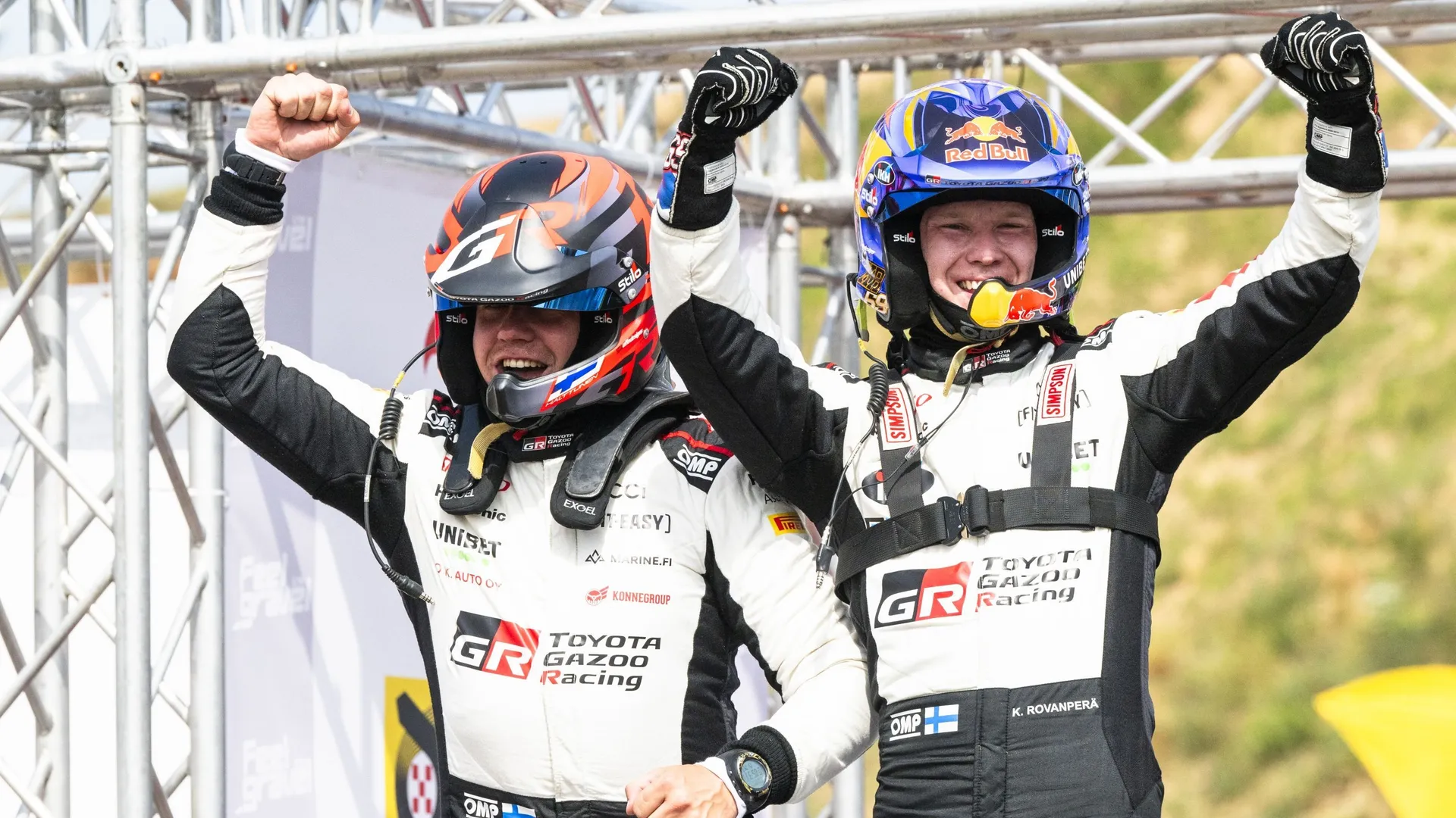 WRC Kenya : Evans s’offre le général en patron, Neuville limite la ...