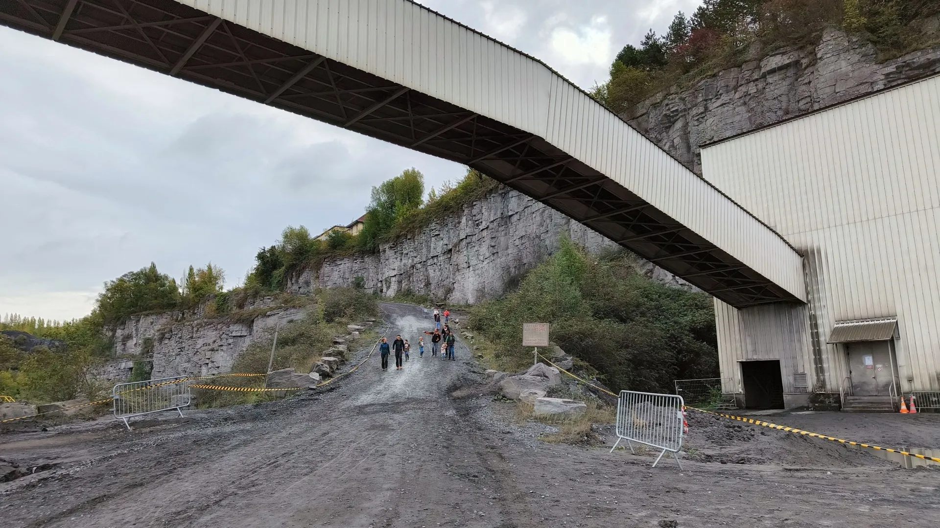 Gaurain : des milliers de marcheurs à la découverte de la carrière CCB ...
