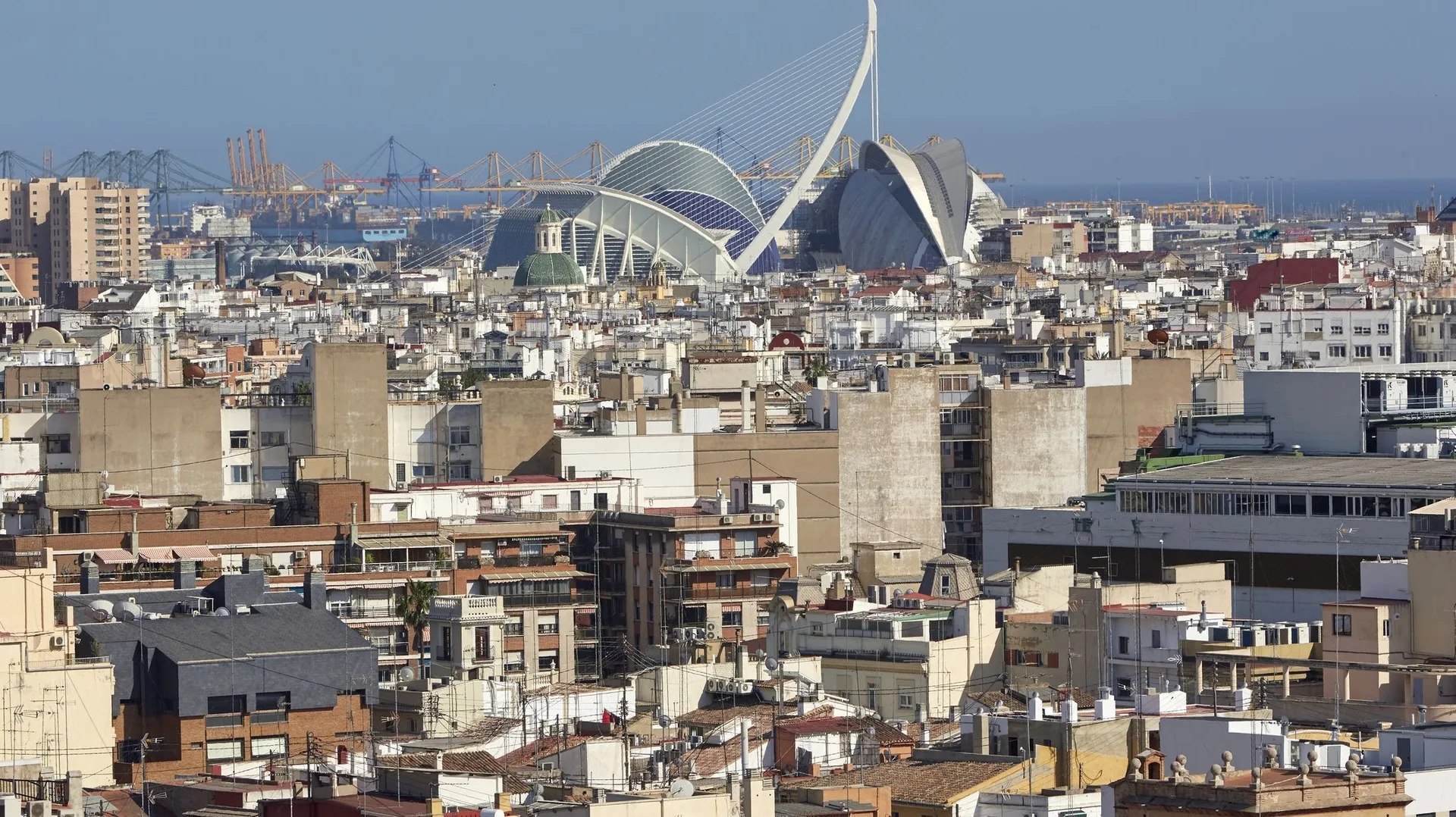 Espagne : la région de Valence en alerte rouge pour de fortes pluies ...