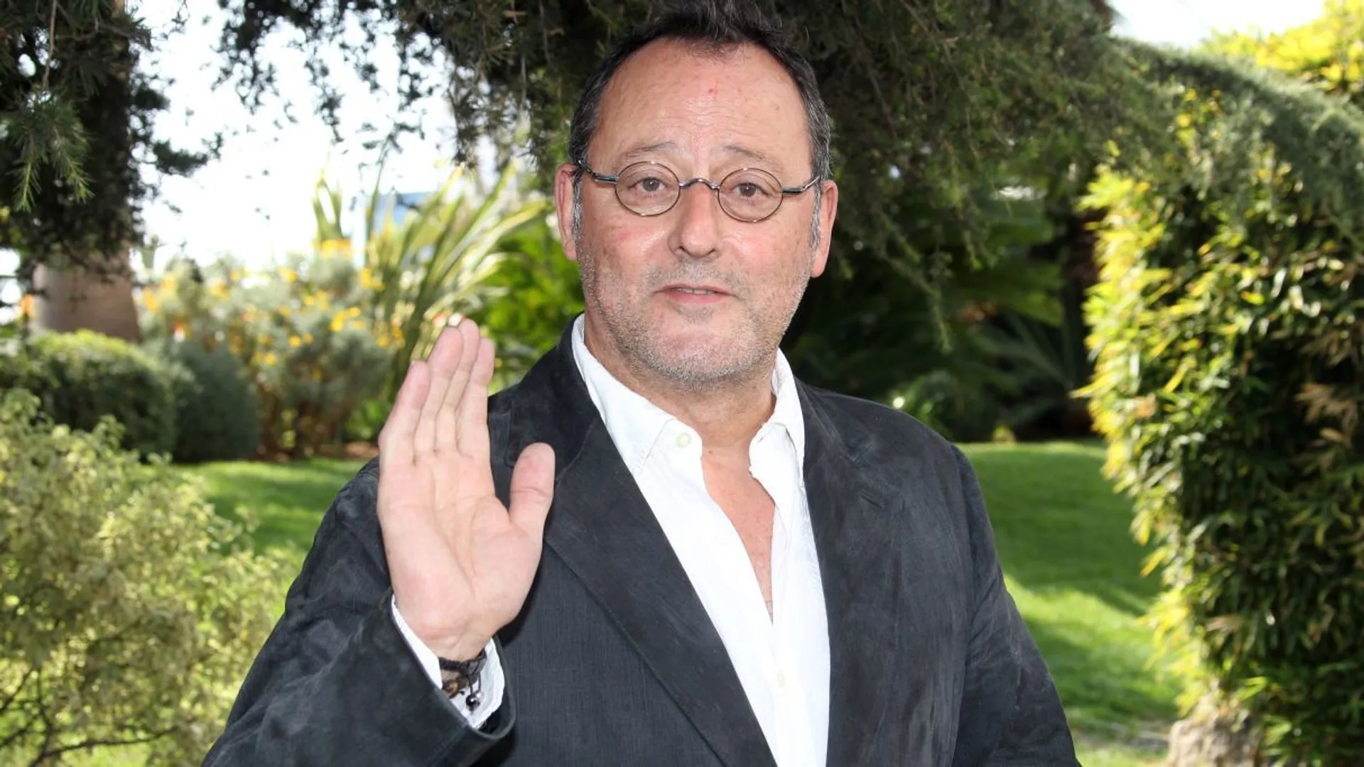 Jean Reno prépare le biopic de ses parents - RTBF Actus