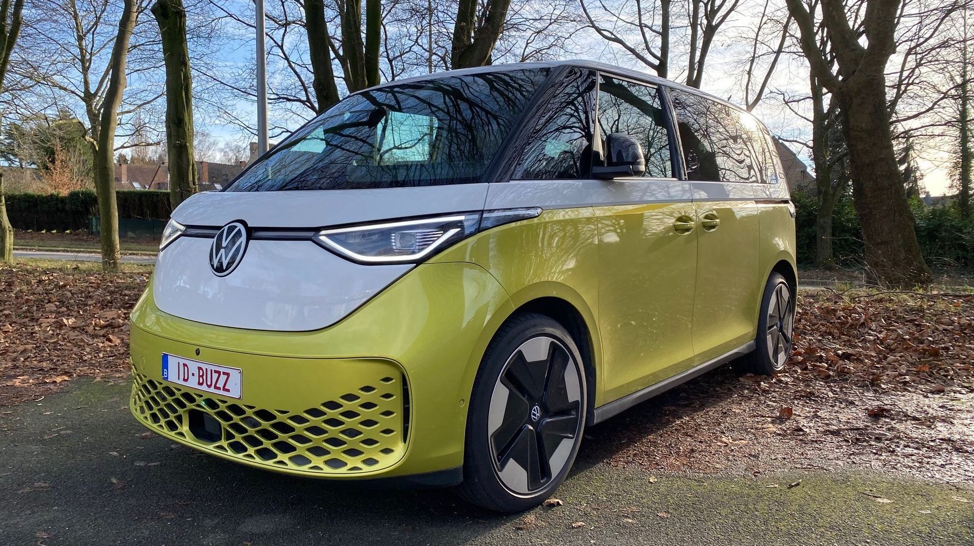 ID. Buzz : la voiture électrique qui fait le show - RTBF Actus