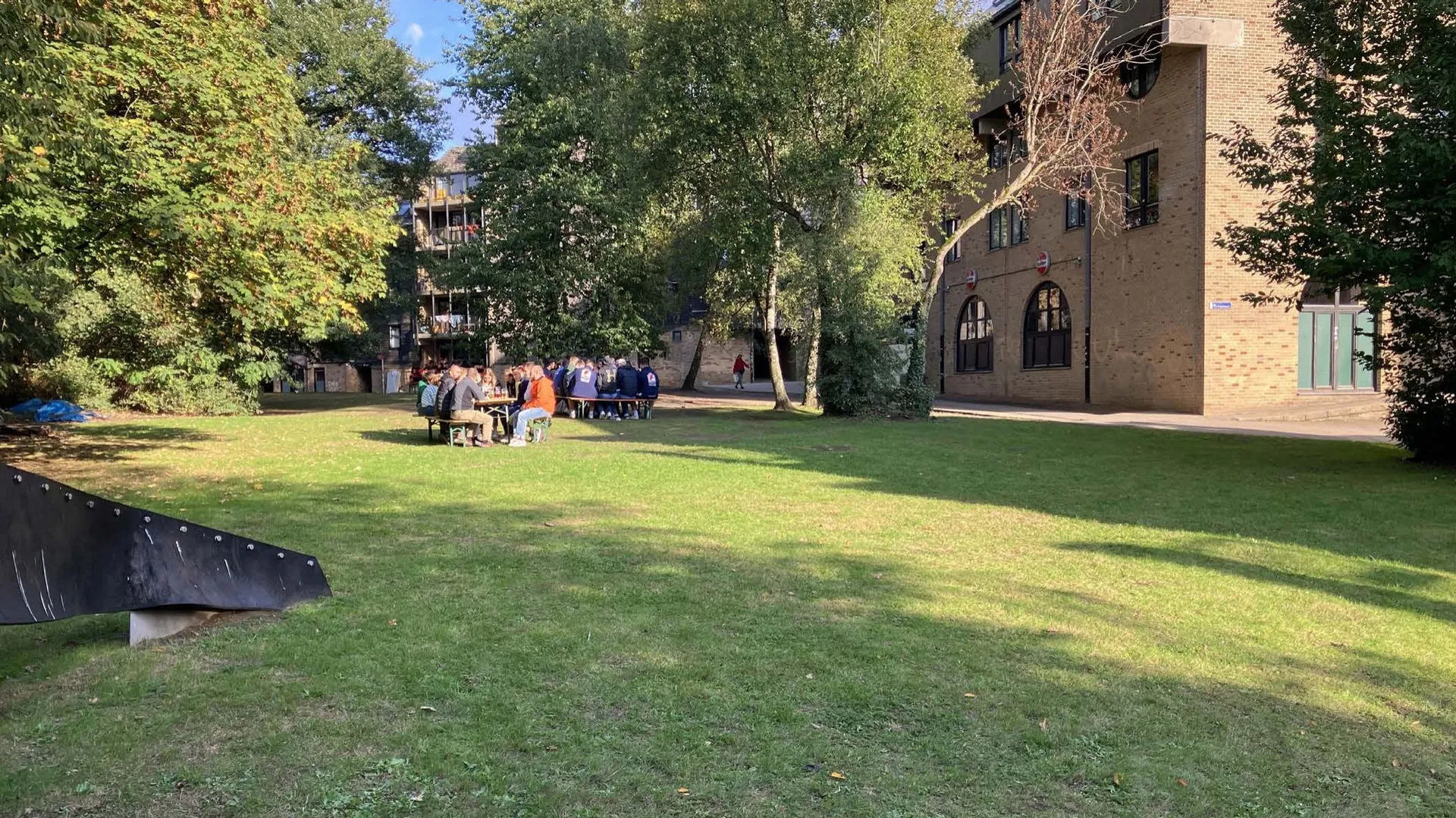 Kots trop chers, logements insuffisants : la galère des étudiants en ...