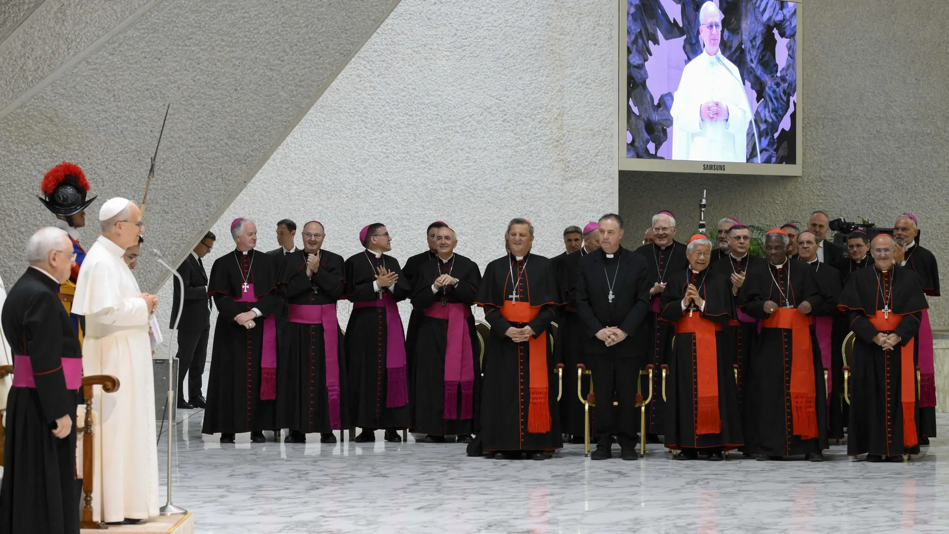 'Midi à quatorze heures'; 'pédaler dans la semoule' ou 'en voiture ...