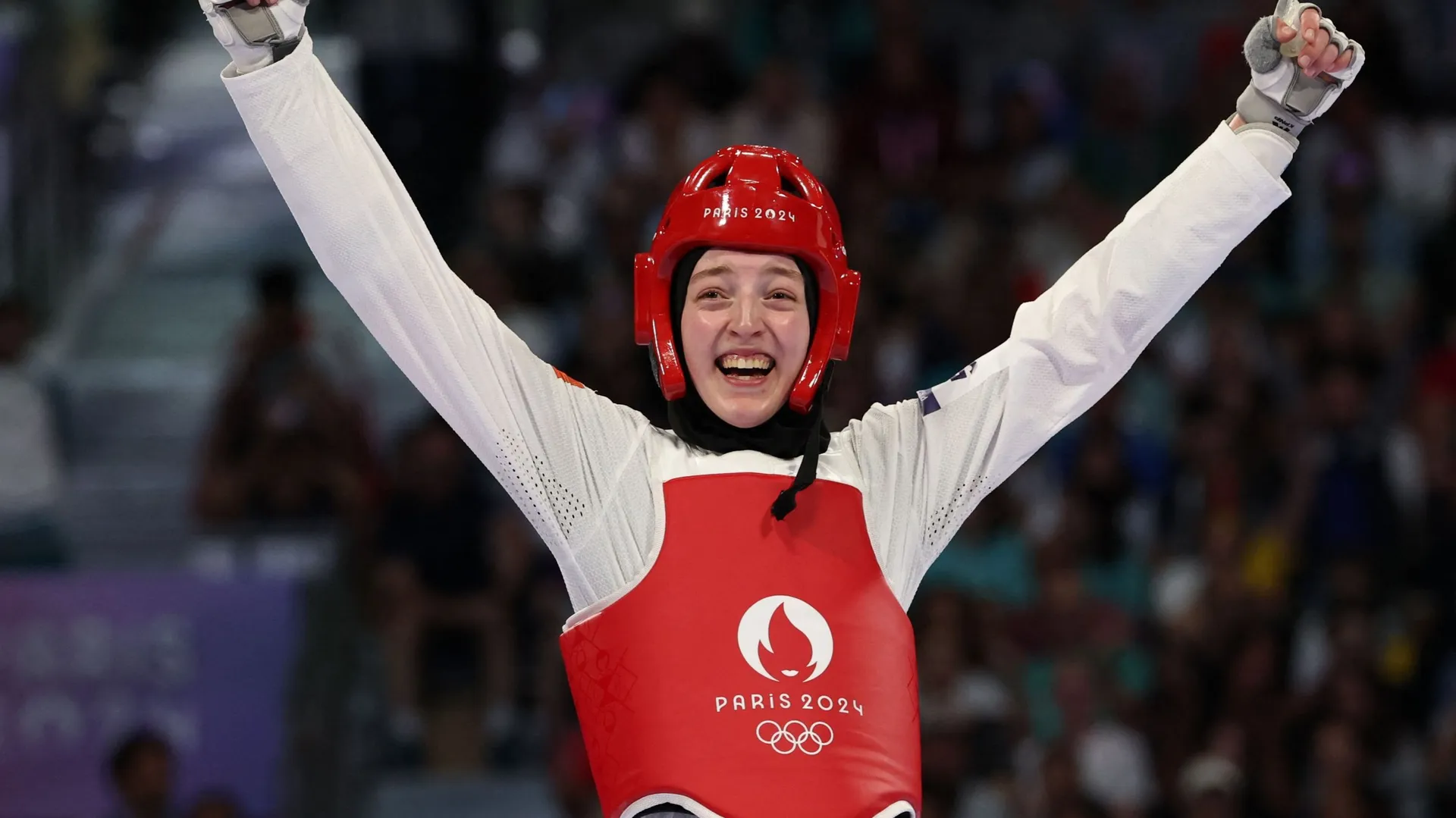 Sarah Chaâri sacrée championne du monde de taekwondo pour la deuxième fois - RTBF Actus