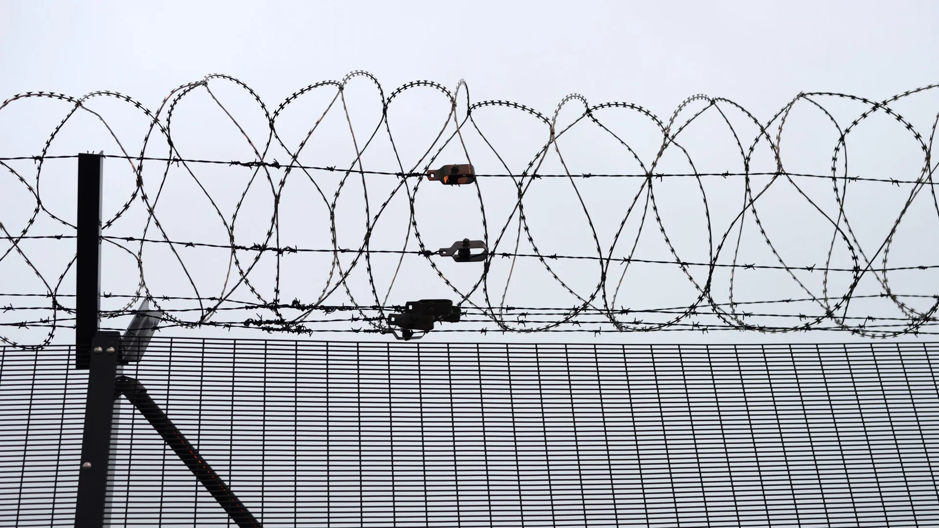 Kosovo : le Parlement échoue une 54e fois à élire sa présidence, la ...