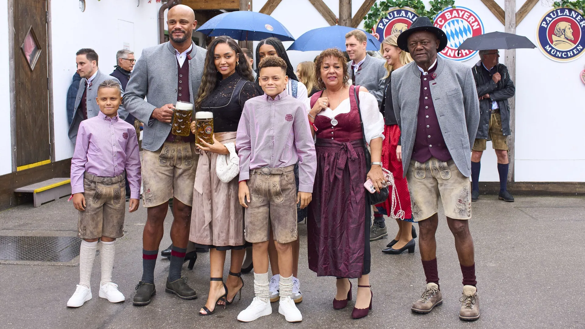 Vincent Kompany savoure son incroyable début de saison, en famille à l ...