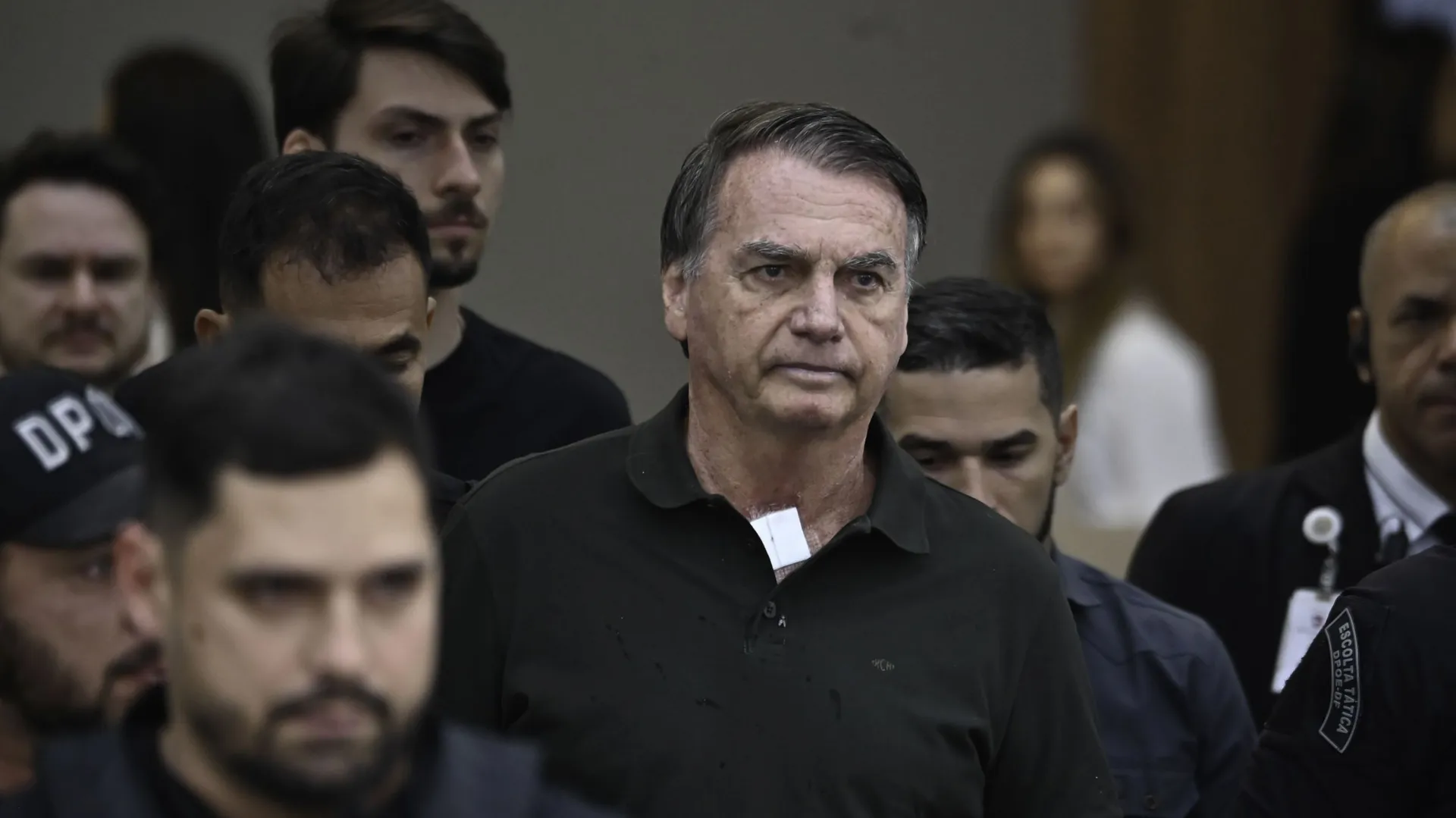 Brésil : Jair Bolsonaro doit retourner en prison le 1er janvier après ...