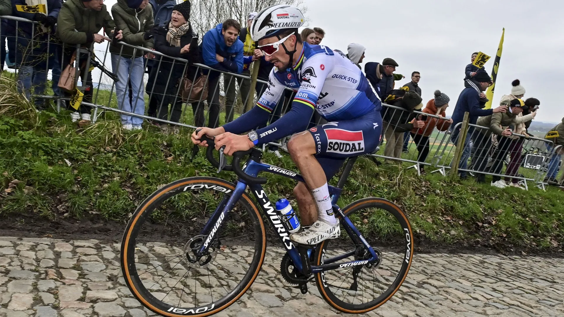 Julian Alaphilippe et Paris-Roubaix : 'Les pavés c’est horrible mais je ...