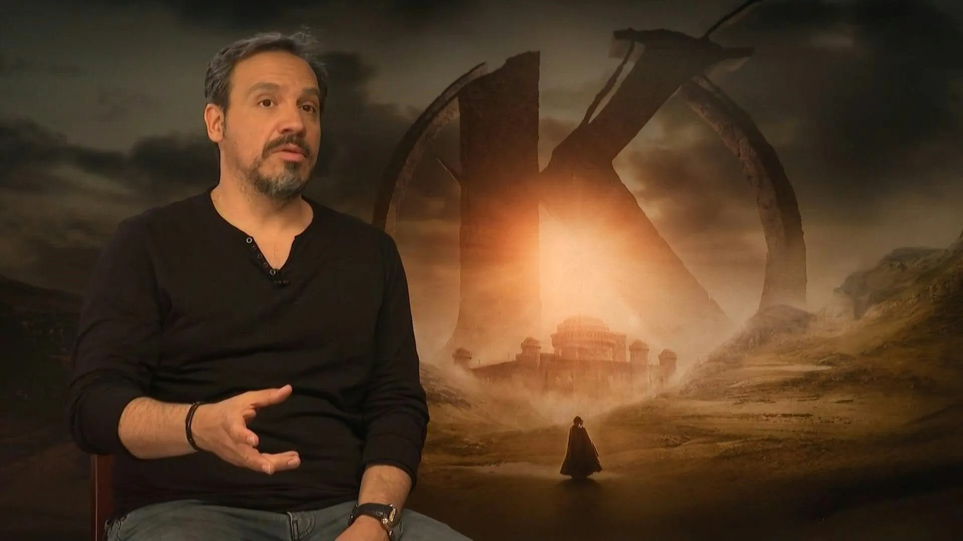 Alexandre Astier dévoile l'affiche du deuxième volet de Kaamelott ...