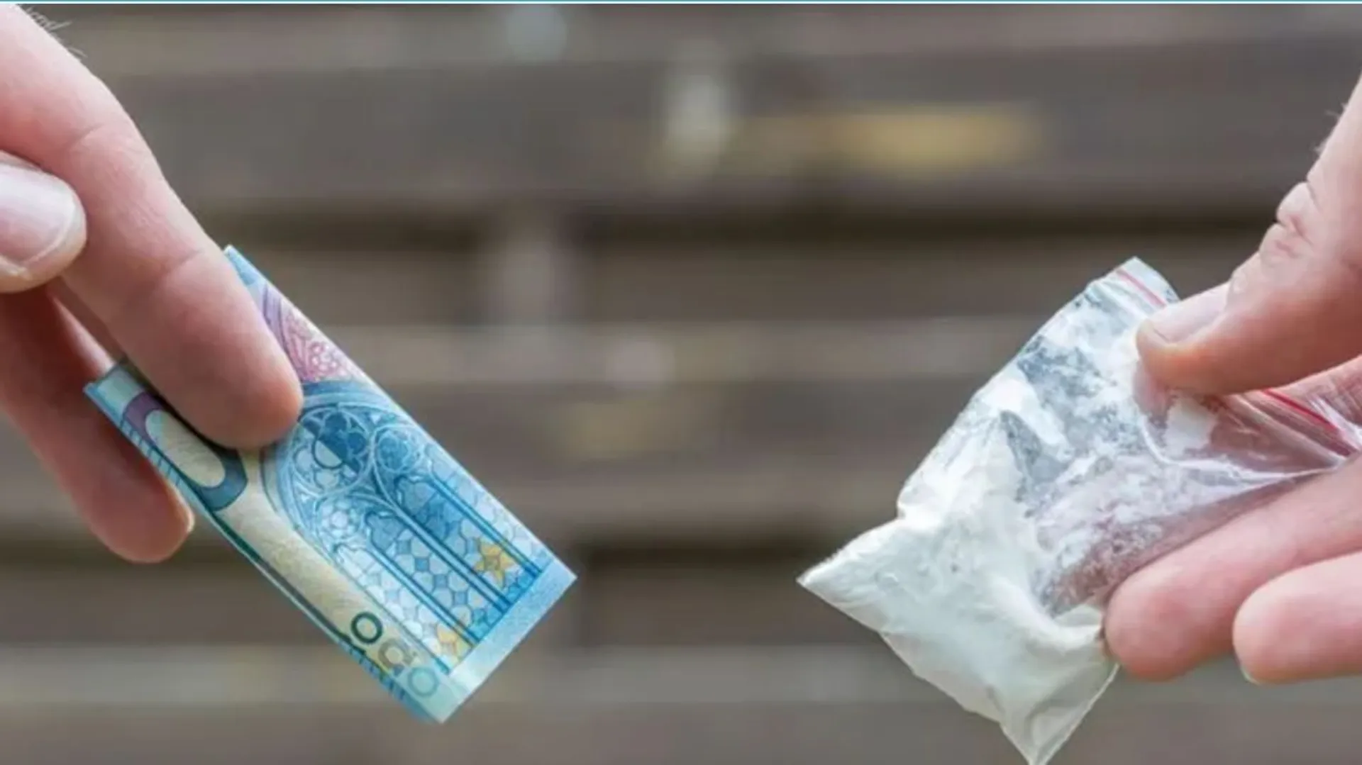 Perquisitions à Bastogne dans le milieu de la drogue - RTBF Actus
