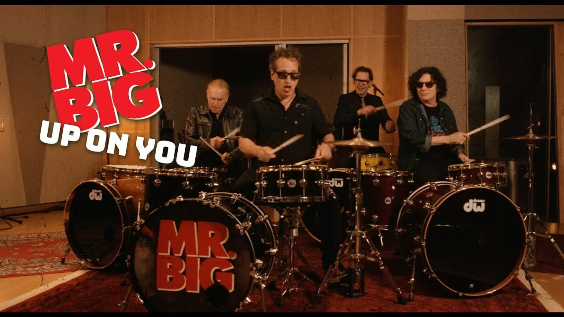 Mr Big inverse les rôles dans son dernier clip 'Up on You' - RTBF Actus