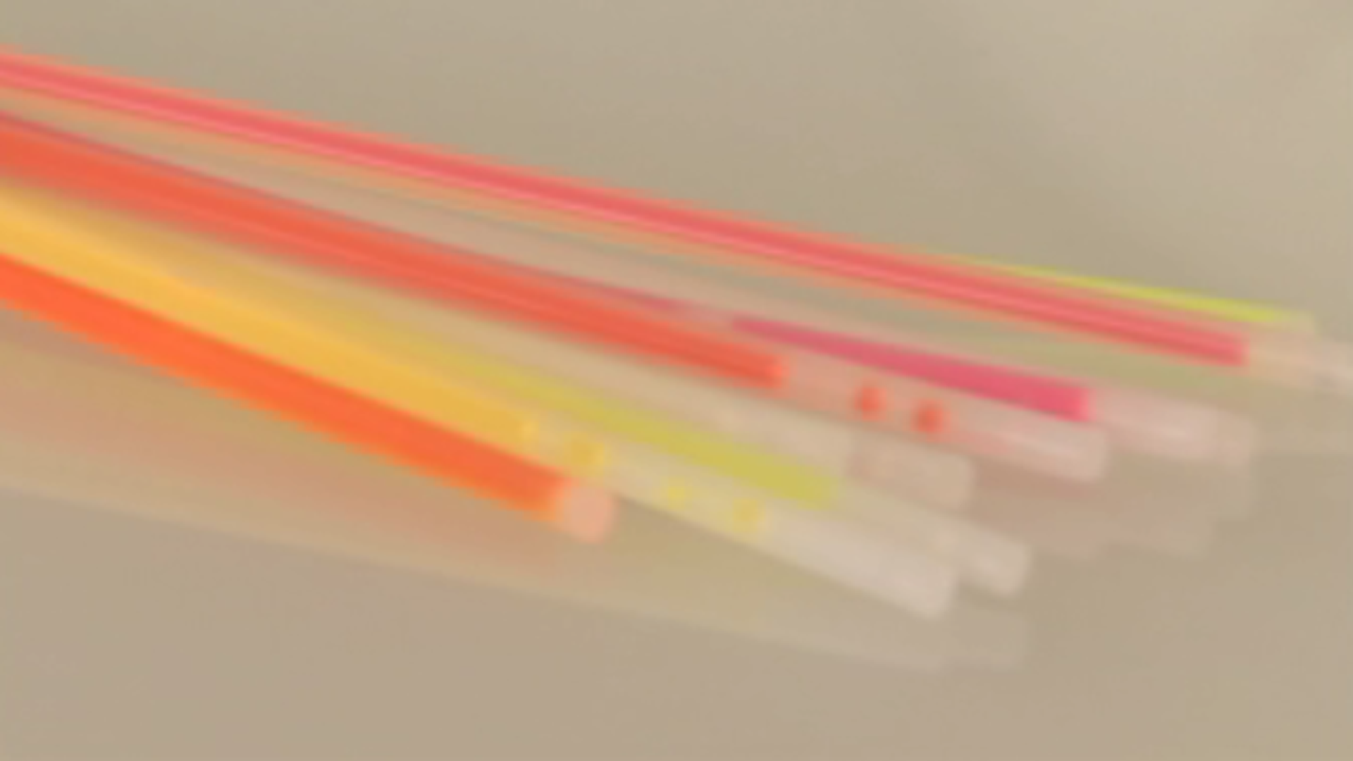 Gadgets fluorescents: pas sans danger... - RTBF Actus