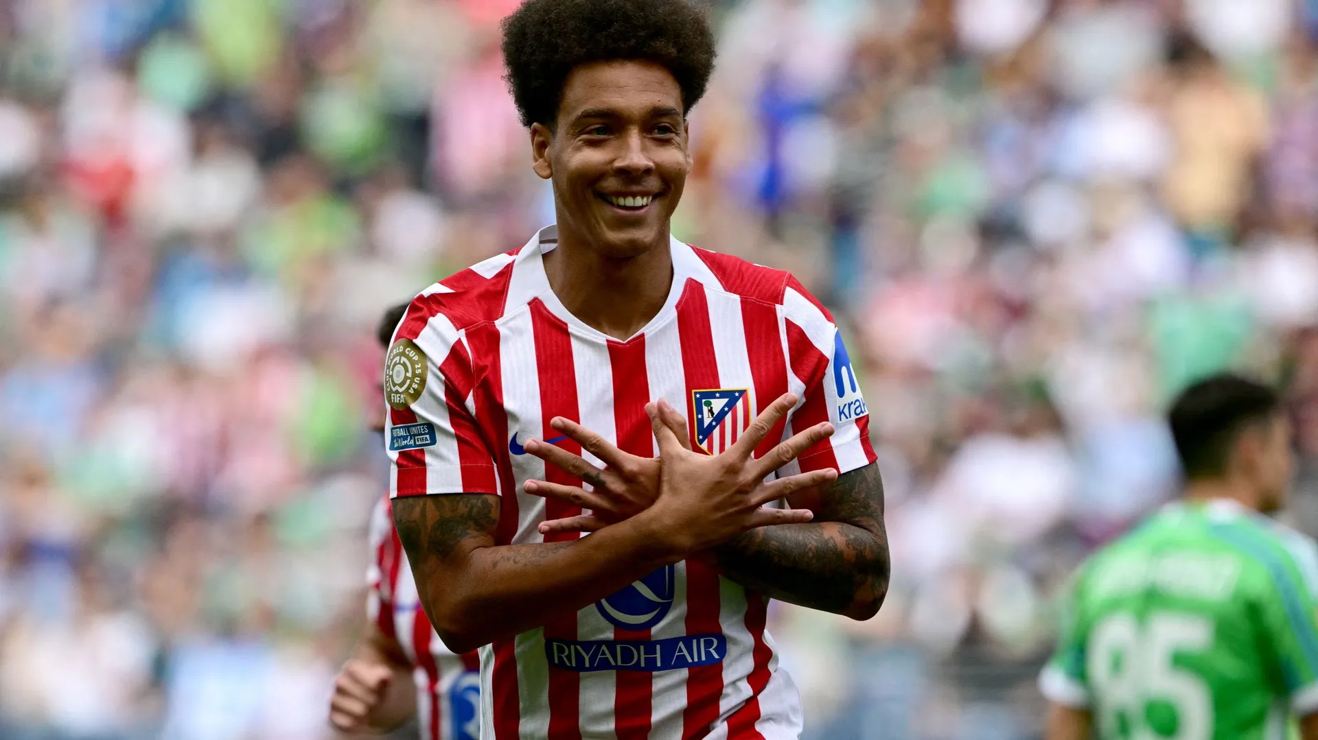 Axel Witsel présenté à Gérone : 'J'étais proche de l'Italie mais j'ai ...