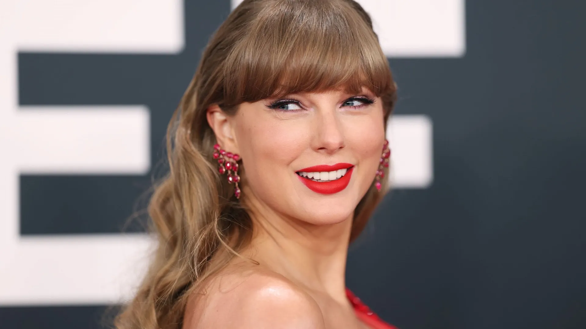 Taylor Swift devient la plus jeune femme à intégrer cette institution ...
