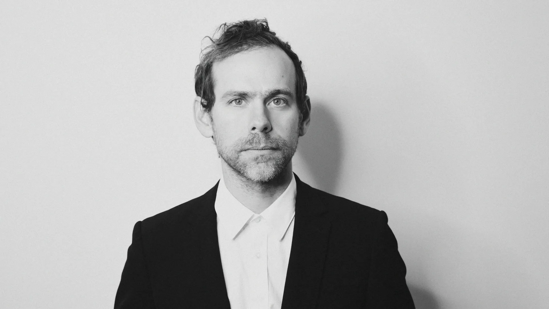 Bryce Dessner, la force tranquille du rock et du classique - RTBF Actus