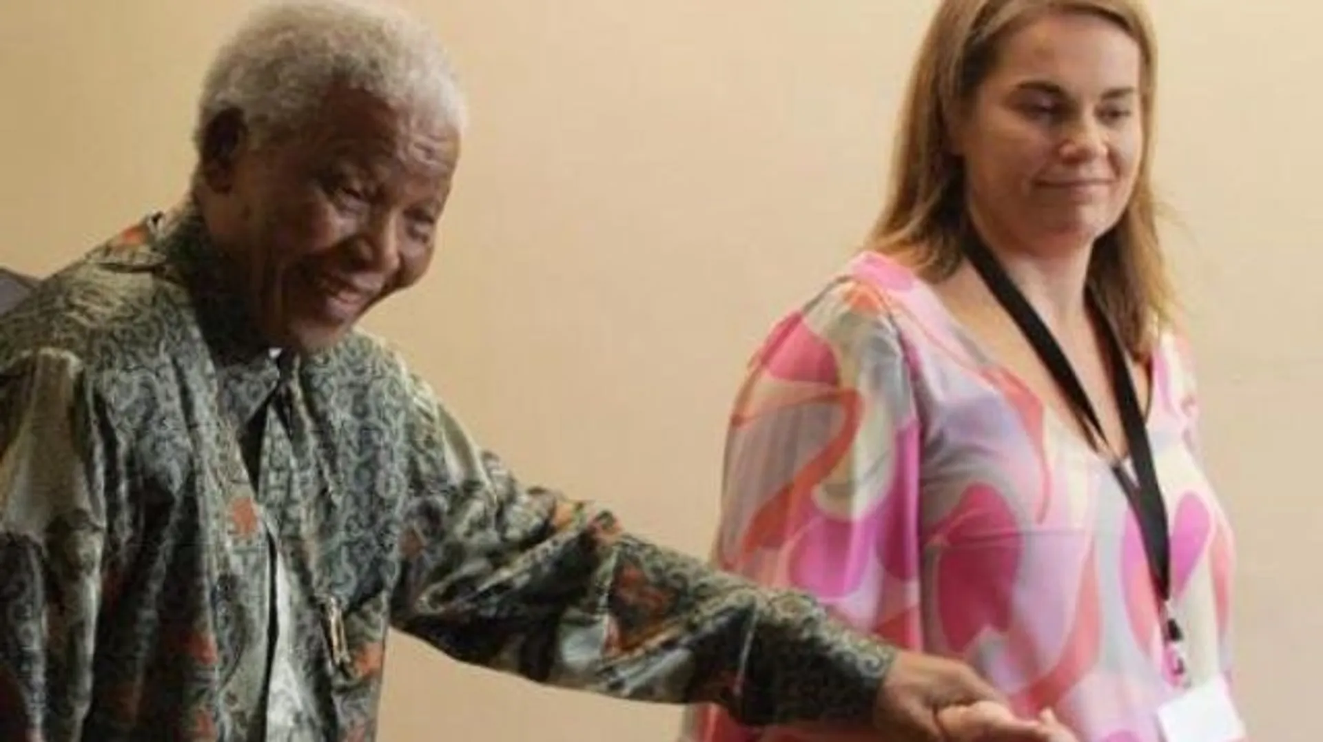 L'assistante personnelle de Mandela va publier ses mémoires - RTBF Actus
