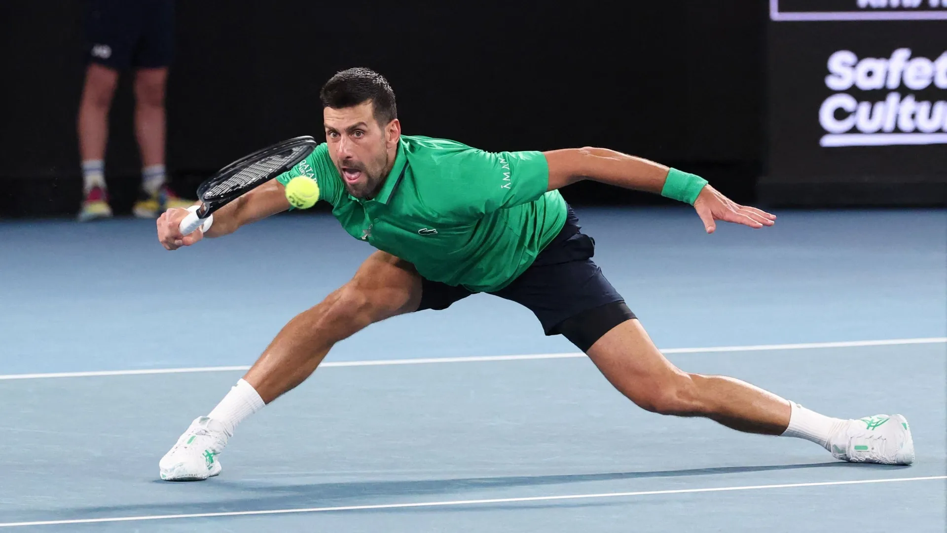 Novak Djokovic impérial pour sa 21e entrée en lice à l'Australian Open ...