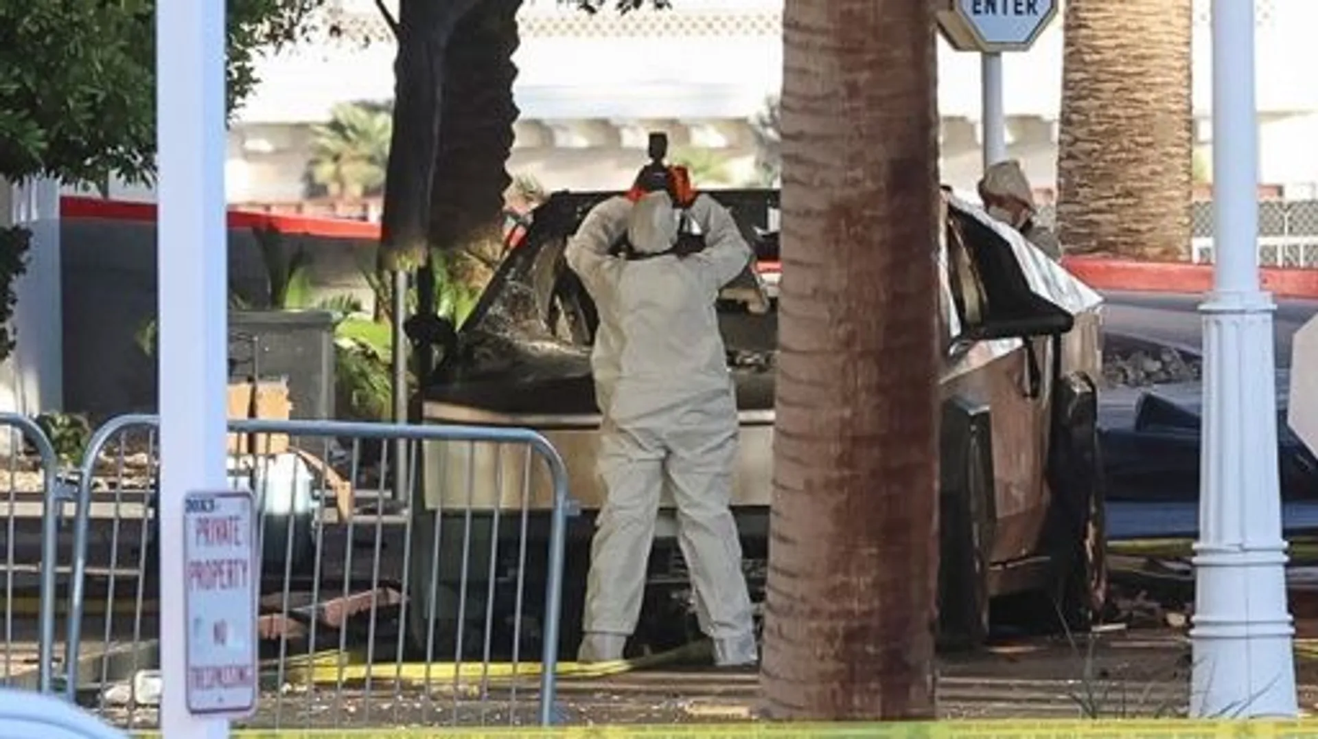 Explosion d’un Cybertruck à Las Vegas : le suspect souffrait de 'stress ...