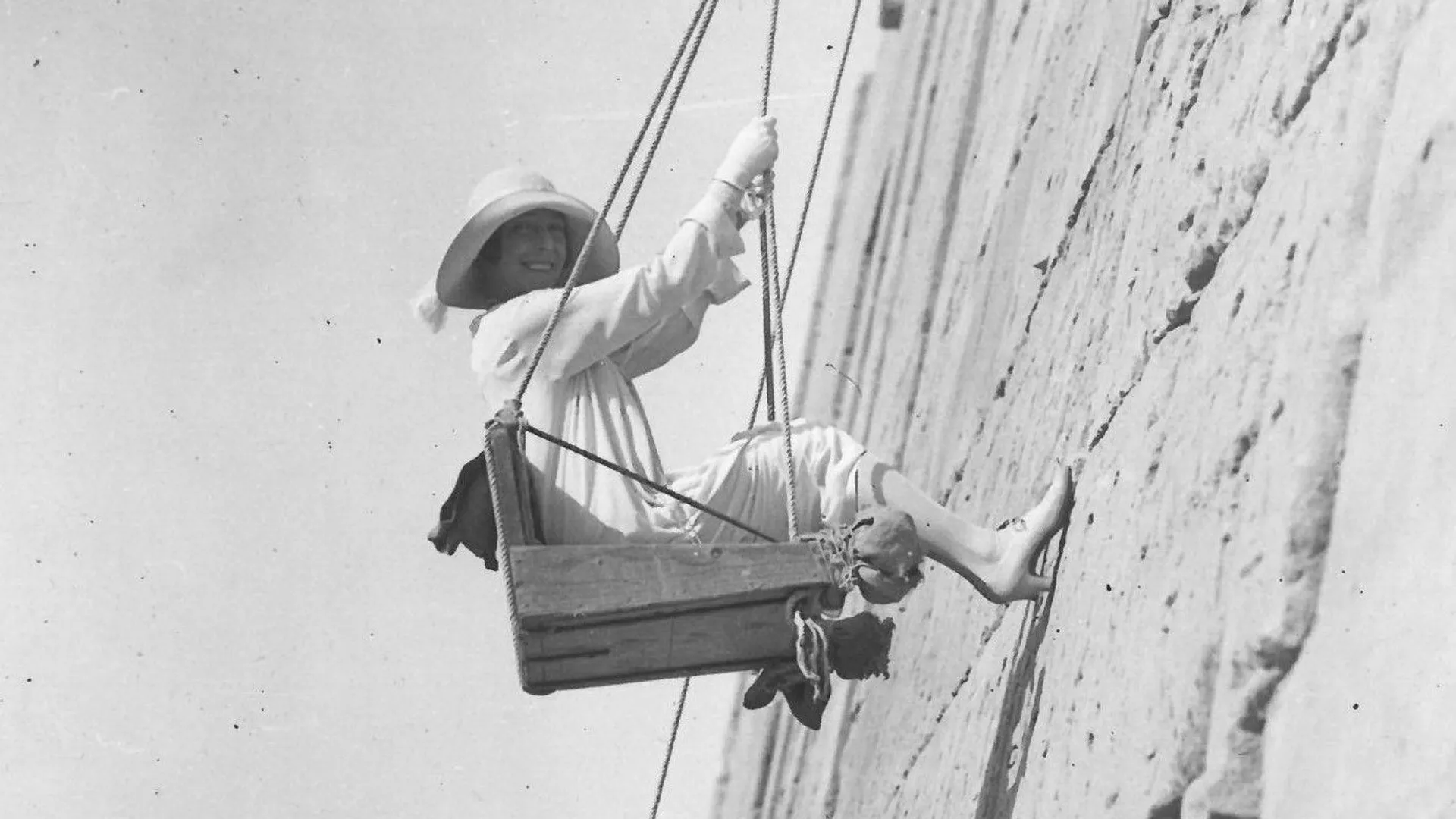 Mathilde et Elisabeth en Egypte : l’égyptologie, une passion qui se ...