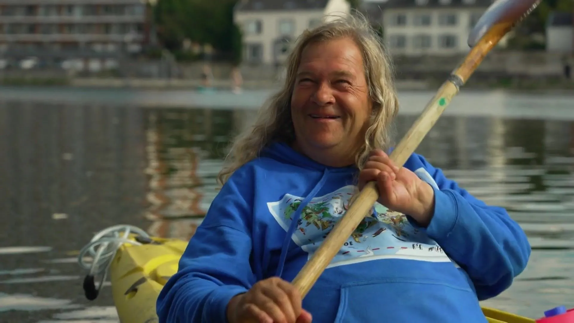 Il nettoie la Meuse en kayak depuis 15 ans : découvrez le combat ...