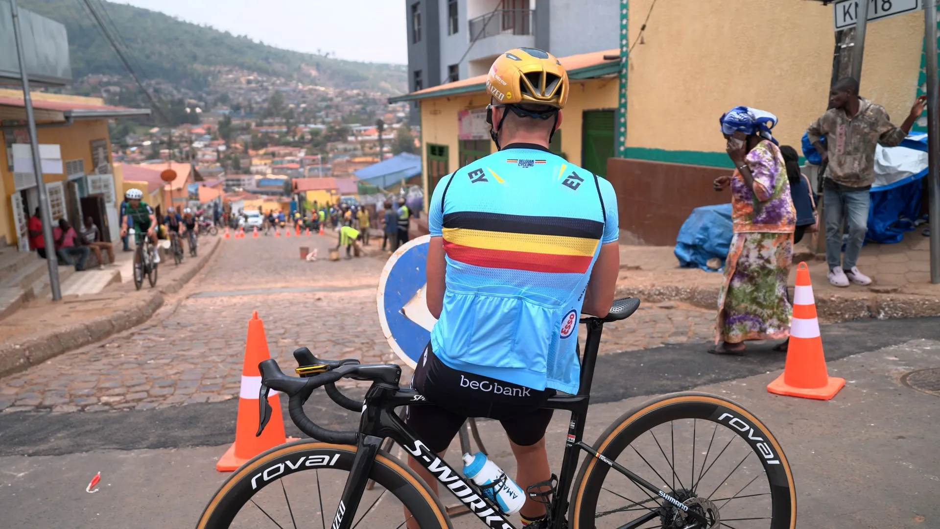 Remco Evenepoel, prêt à se battre avec Tadej Pogacar pour le titre : 'Il va transformer mon ...