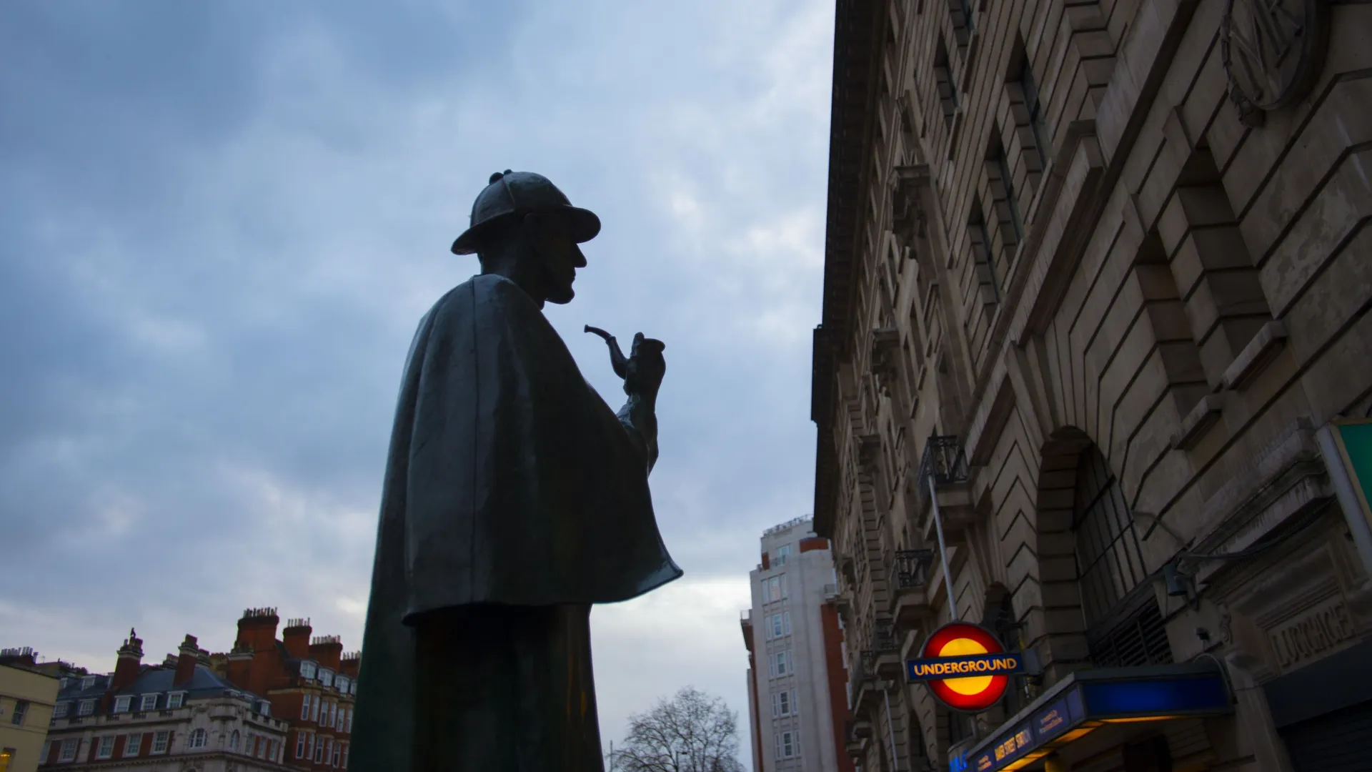 Sherlock Holmes : 3 infos surprenantes sur le détective le plus célèbre ...