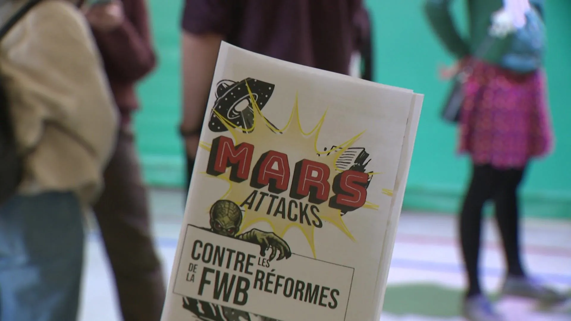 'Mars Attacks' : la riposte des écoles face aux mesures d’économies ...