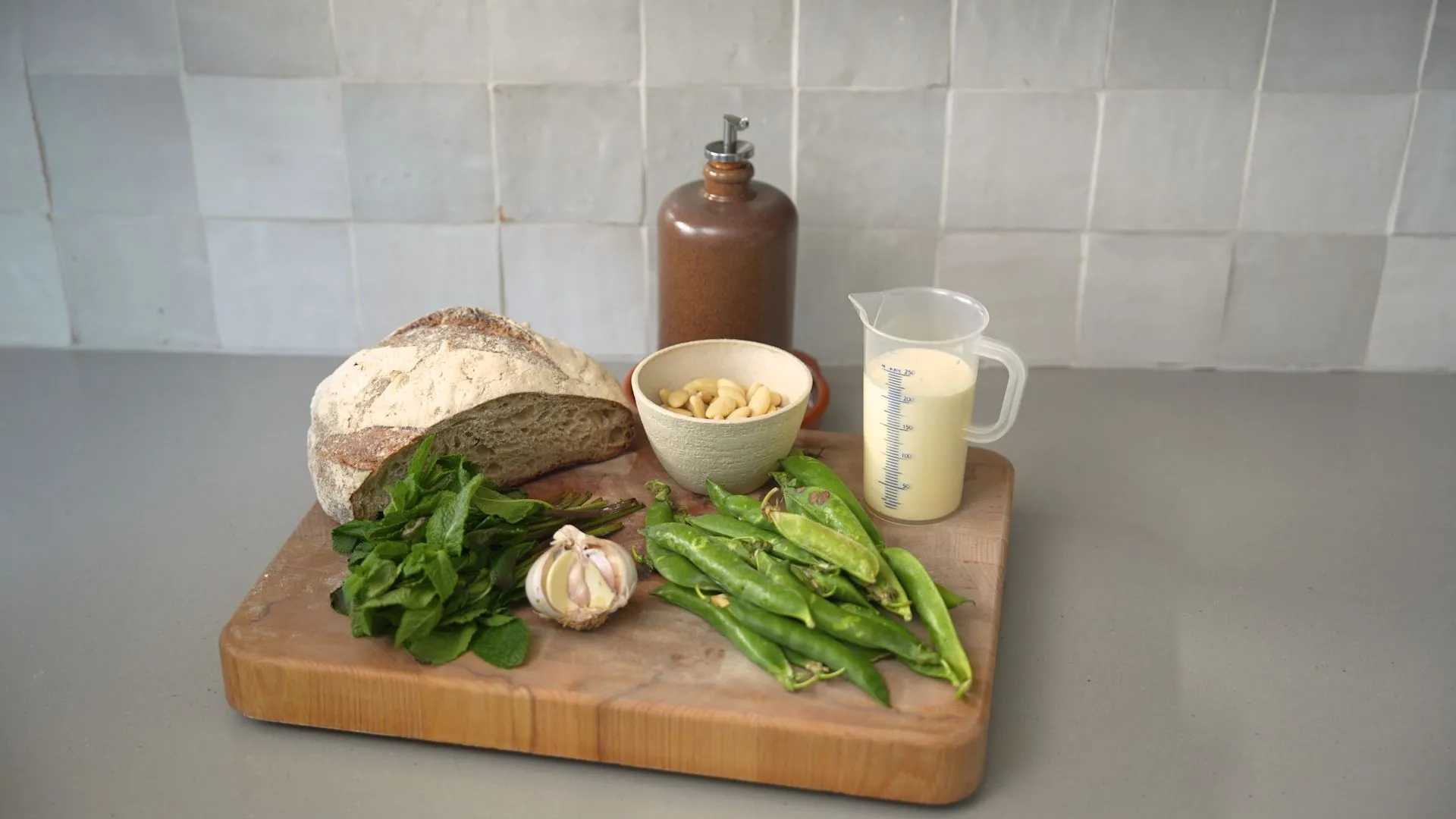 Velouté froid de petits pois aux amandes - RTBF Actus
