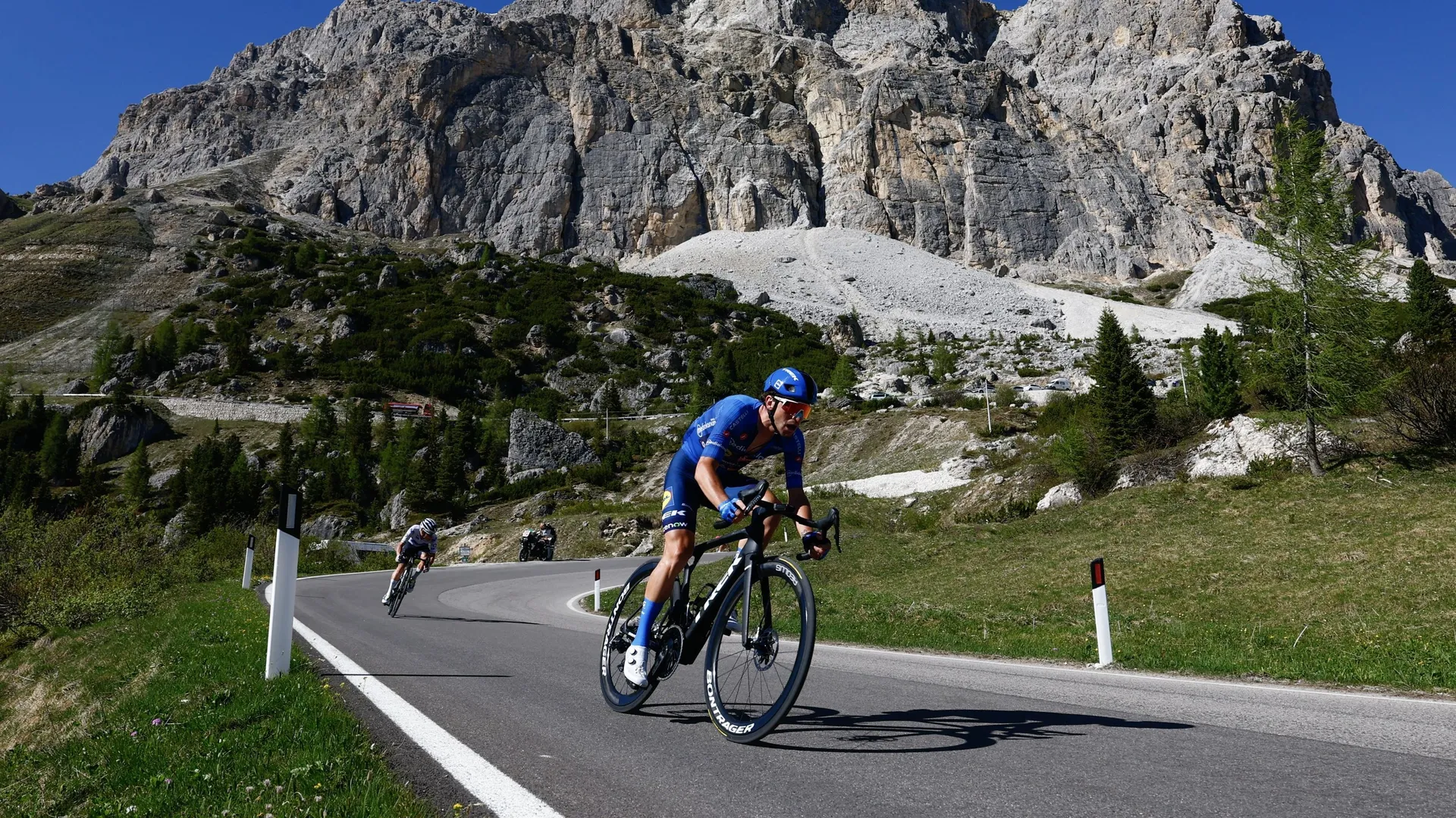 Giro 2026 : revivez le direct commenté de la 17e étape remportée par ...