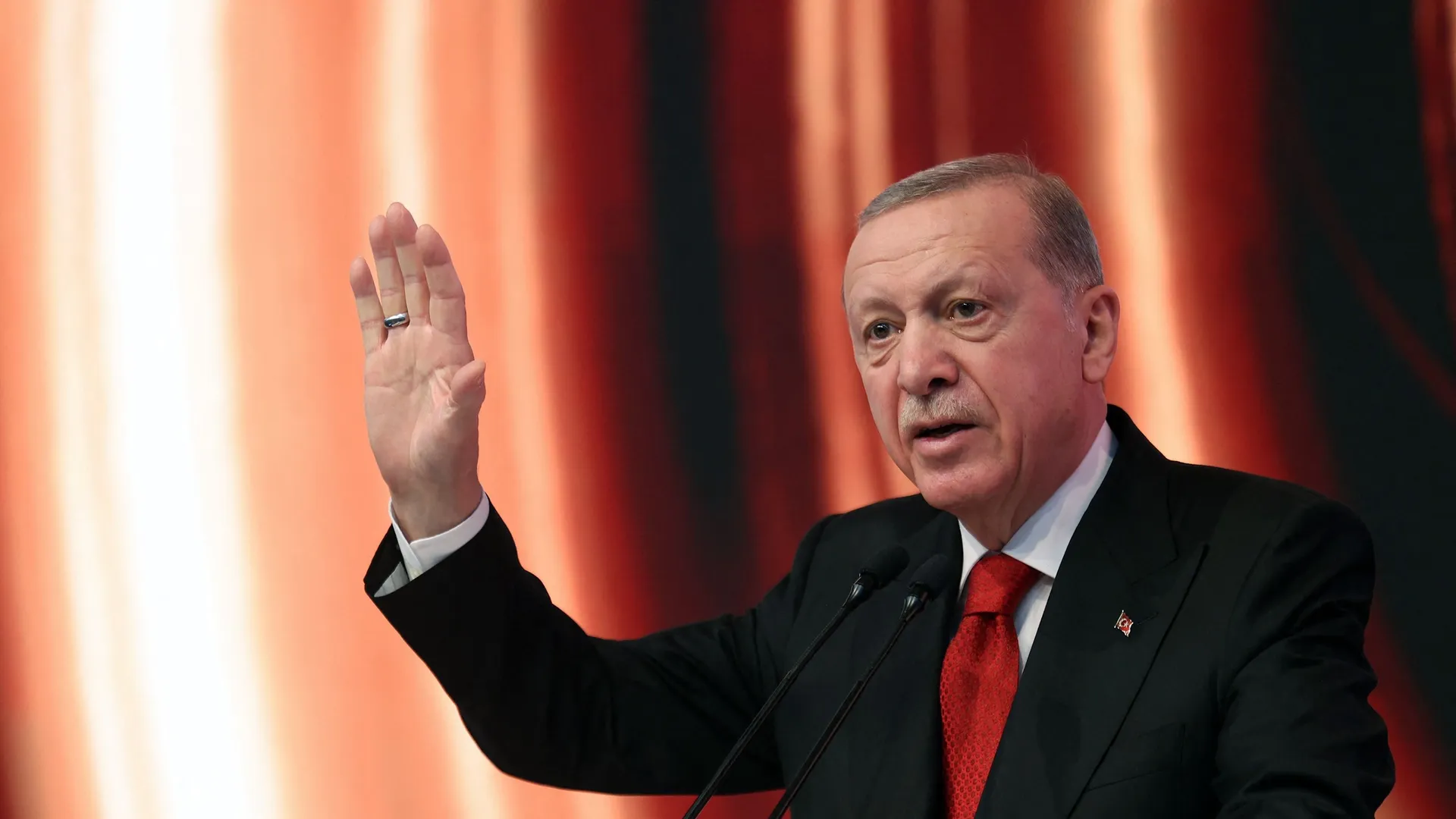 Les 20 années au pouvoir d’Erdogan retracées dans 'Turquie : l’empire d ...