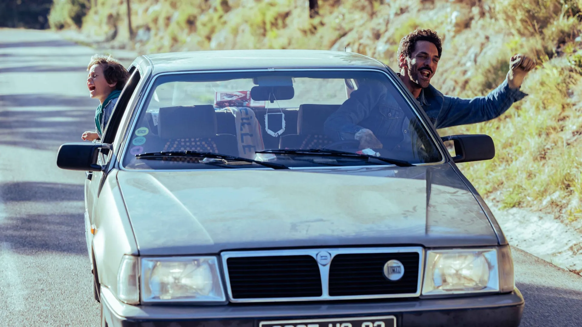 'Comme mon fils' : un roadmovie avec Tomer Sisley, inspiré d'une ...